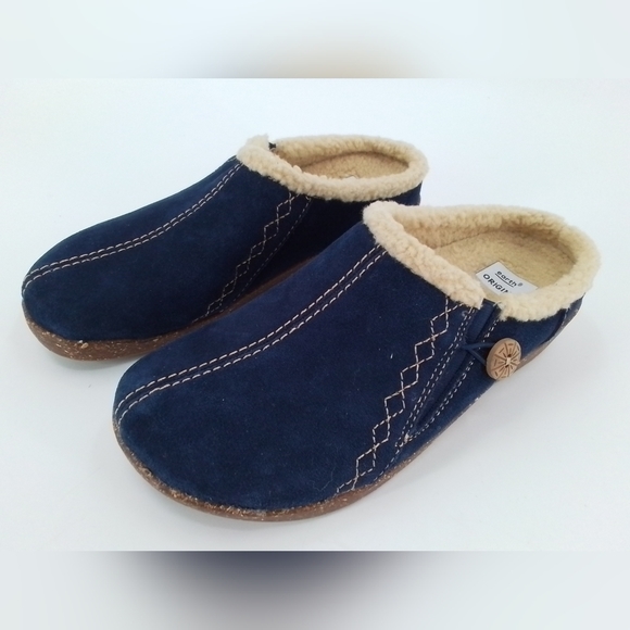 Earth Origins | Shoes | Earth Origins Navy Suede Slip On Clogs With ...